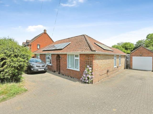 3 bedroom detached bungalow for sale
