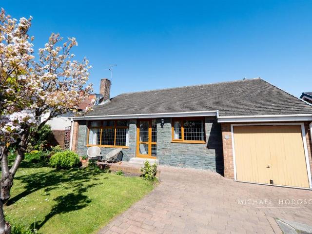 3 bedroom detached bungalow for sale