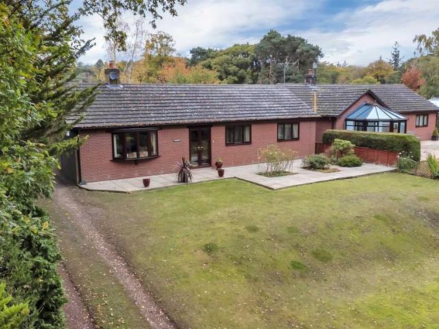 3 bedroom detached bungalow for sale