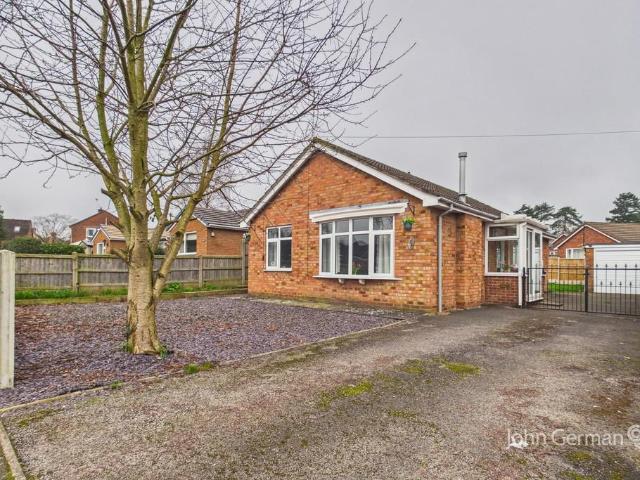 3 bedroom detached bungalow for sale