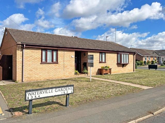 3 bedroom detached bungalow for sale