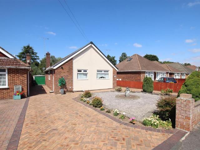 3 bedroom detached bungalow for sale