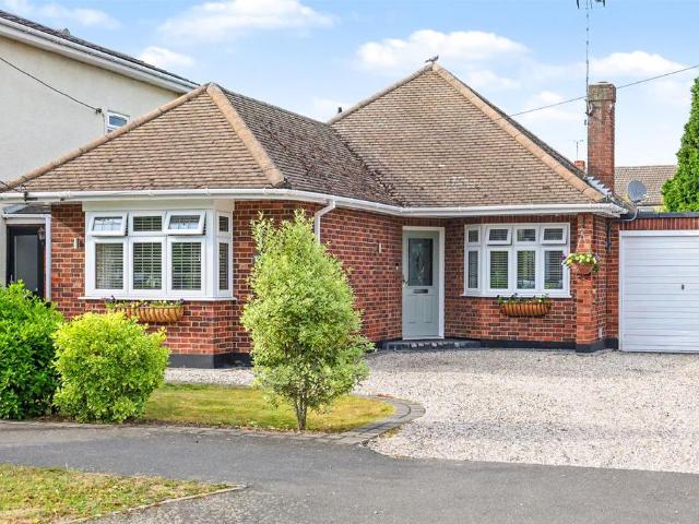 3 bedroom detached bungalow for sale