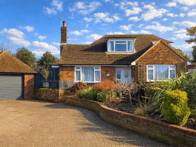 3 bedroom detached bungalow for sale