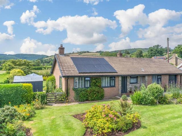 3 bedroom detached bungalow for sale