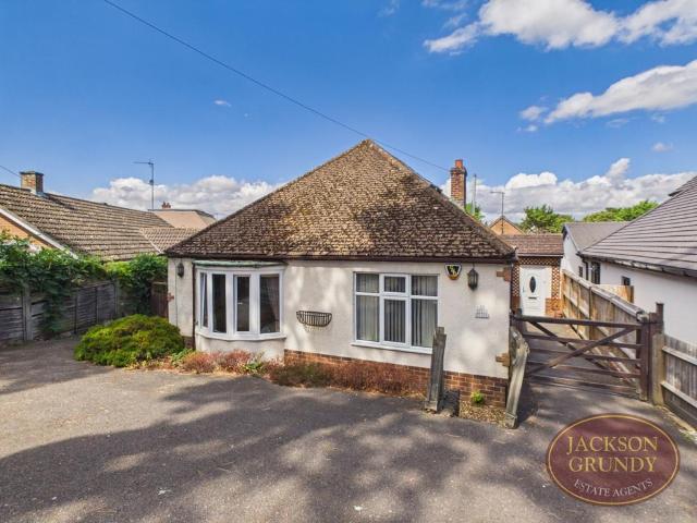 3 bedroom detached bungalow for sale