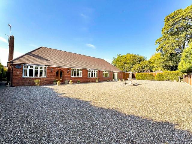 3 bedroom detached bungalow for sale