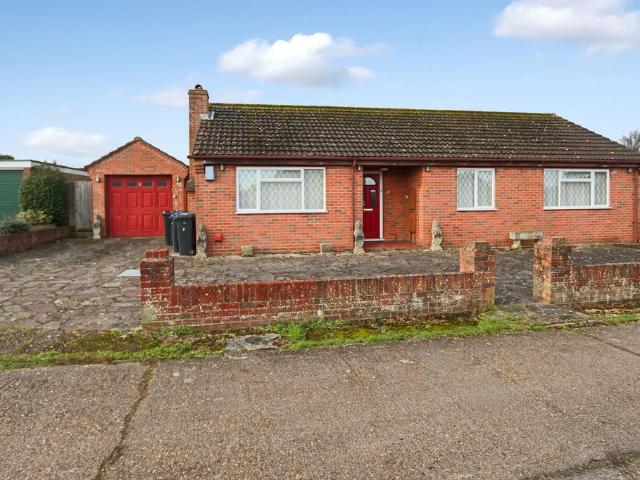 3 bedroom detached bungalow for sale