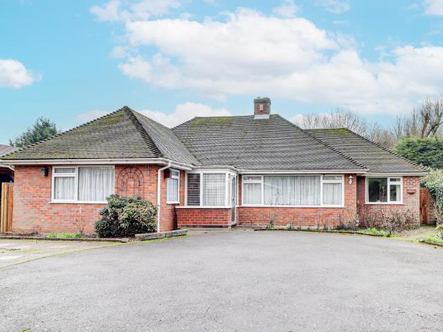 3 bedroom detached bungalow for sale