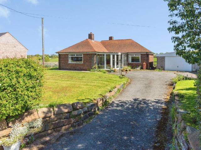 3 bedroom detached bungalow for sale