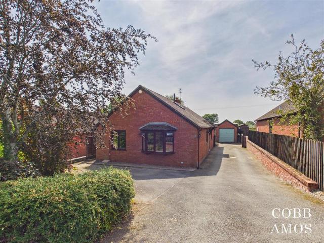 3 bedroom detached bungalow for sale