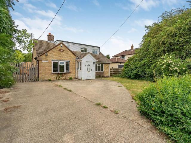 3 bedroom detached bungalow for sale
