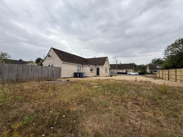 3 bedroom detached bungalow for sale