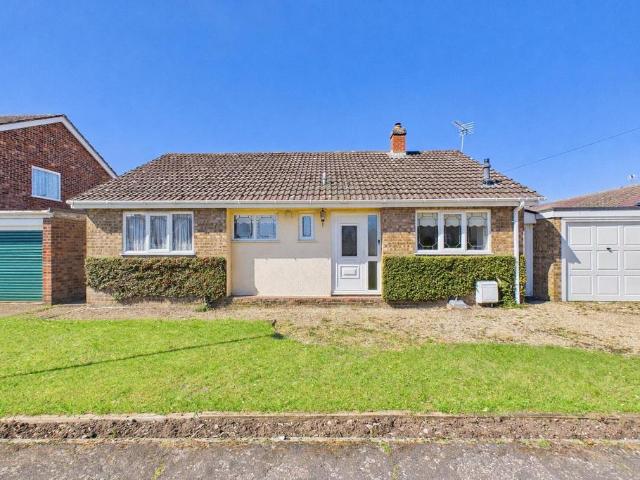 3 bedroom detached bungalow for sale