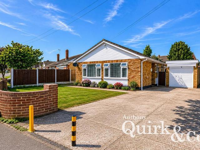 3 bedroom detached bungalow for sale