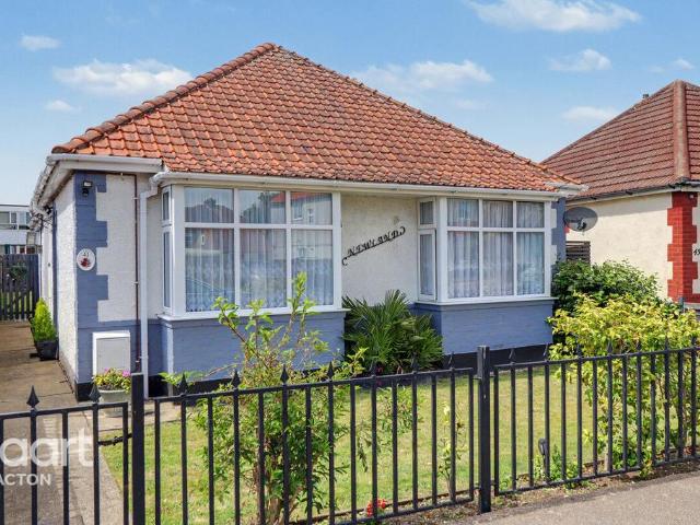 3 bedroom detached bungalow for sale