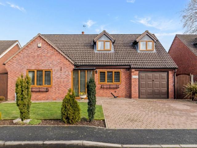 3 bedroom detached bungalow for sale