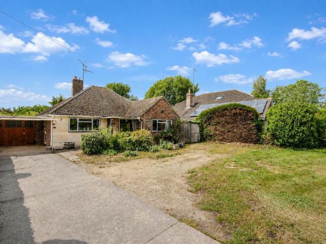 3 bedroom detached bungalow for sale