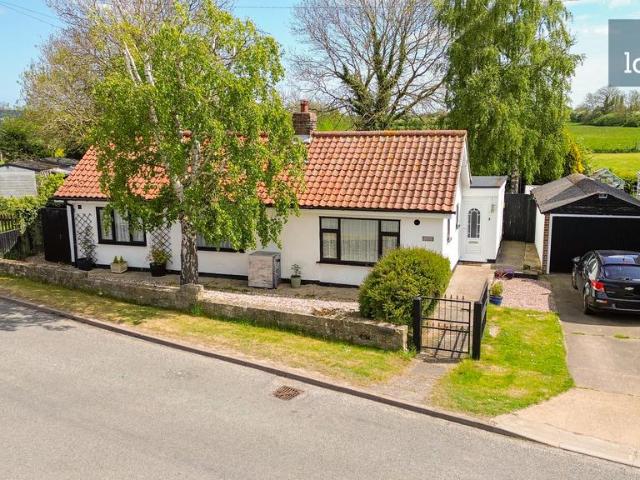 3 bedroom detached bungalow for sale
