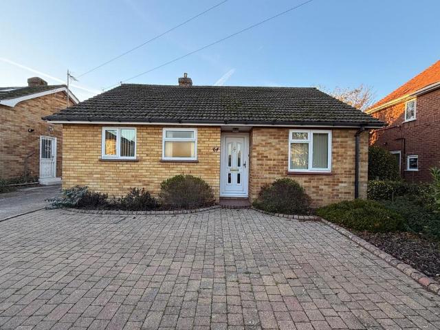 3 bedroom detached bungalow for sale