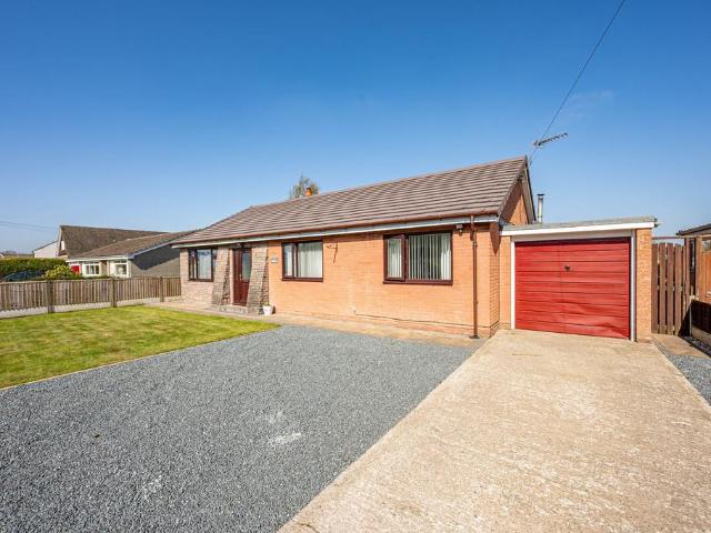 3 bedroom detached bungalow for sale