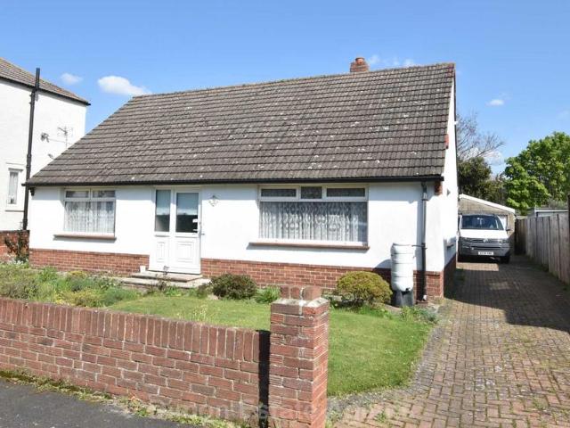 3 bedroom detached bungalow for sale