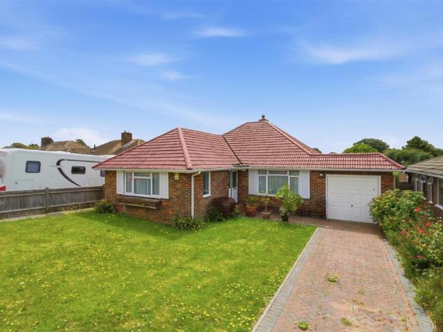 3 bedroom detached bungalow for sale