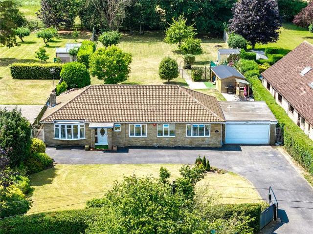 3 bedroom detached bungalow for sale