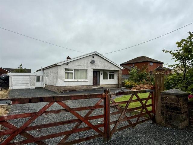 3 bedroom detached bungalow for sale