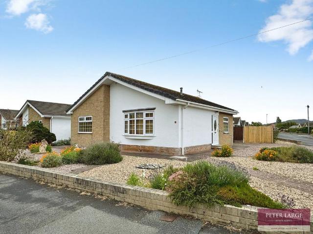 3 bedroom detached bungalow for sale