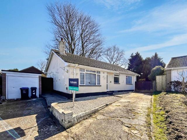 3 bedroom detached bungalow for sale