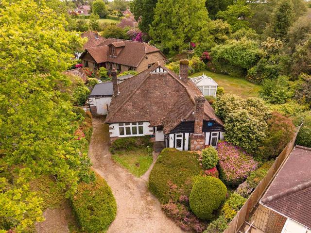 3 bedroom detached bungalow for sale