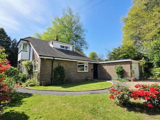 3 bedroom detached bungalow for sale