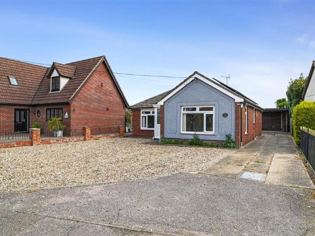 3 bedroom detached bungalow for sale