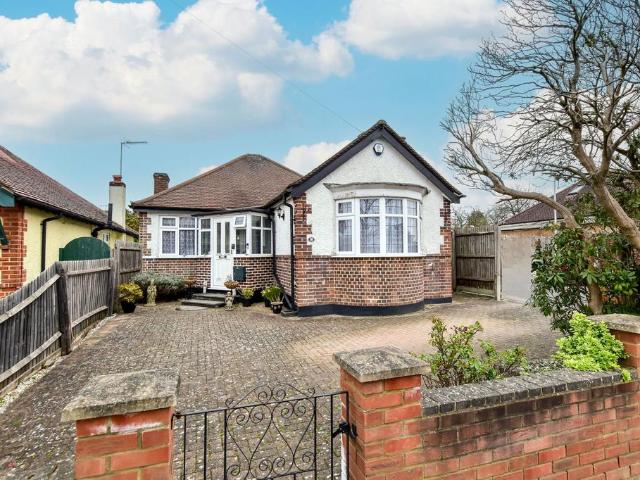 3 bedroom detached bungalow for sale