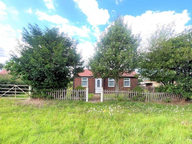 3 bedroom detached bungalow for sale