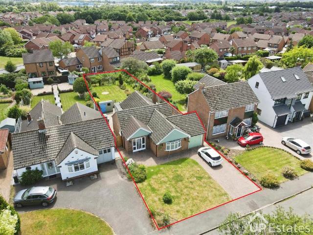 3 bedroom detached bungalow for sale