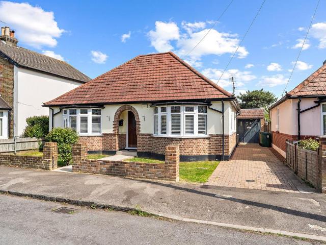 3 bedroom detached bungalow for sale