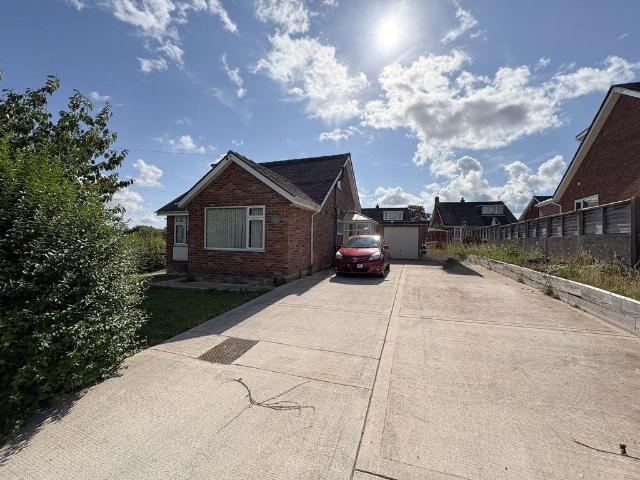 3 bedroom detached bungalow for sale