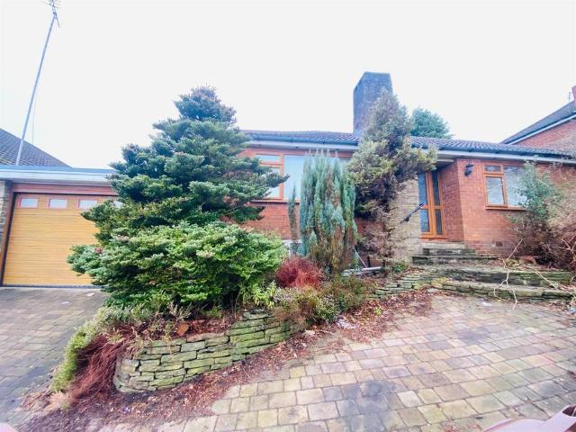 3 bedroom detached bungalow for sale