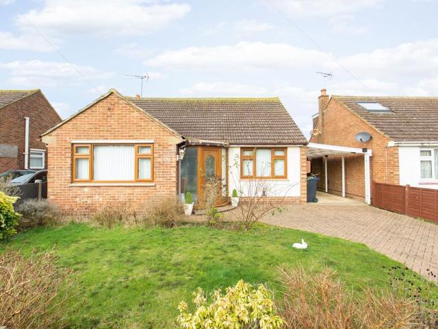 3 bedroom detached bungalow for sale