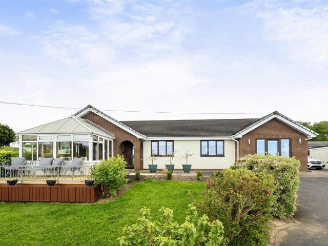 3 bedroom detached bungalow for sale