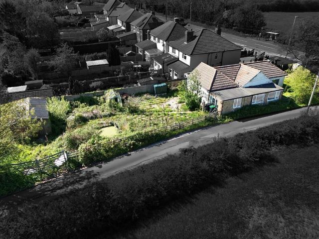 3 bedroom detached bungalow for sale