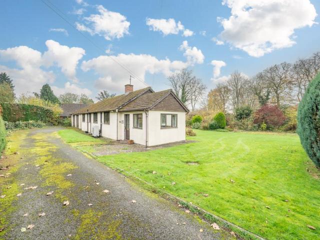 3 bedroom detached bungalow for sale