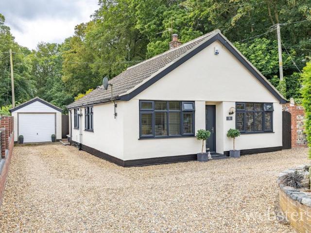 3 bedroom detached bungalow for sale