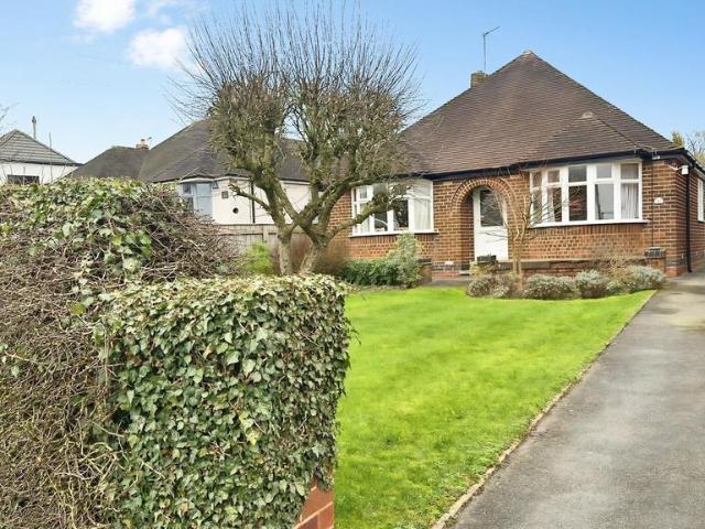 3 bedroom detached bungalow for sale