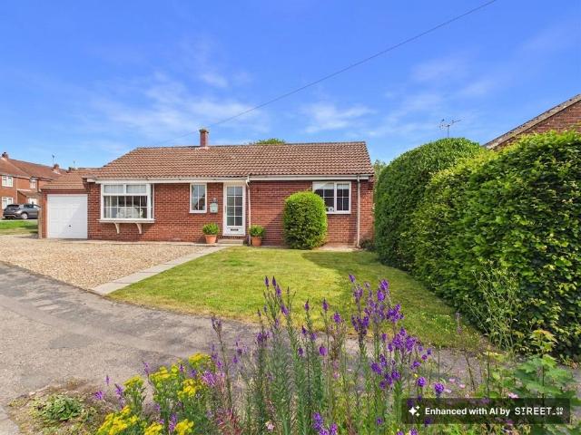 3 bedroom detached bungalow for sale