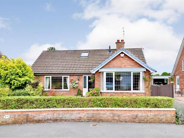 3 bedroom detached bungalow for sale