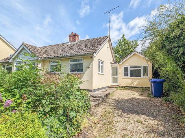 3 bedroom detached bungalow for sale