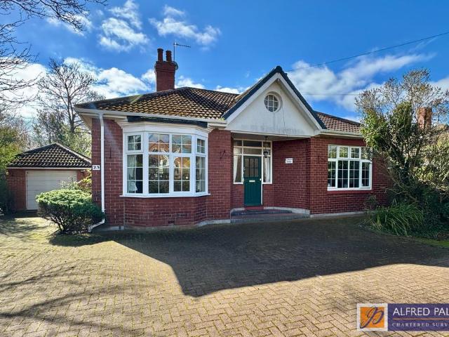 3 bedroom detached bungalow for sale